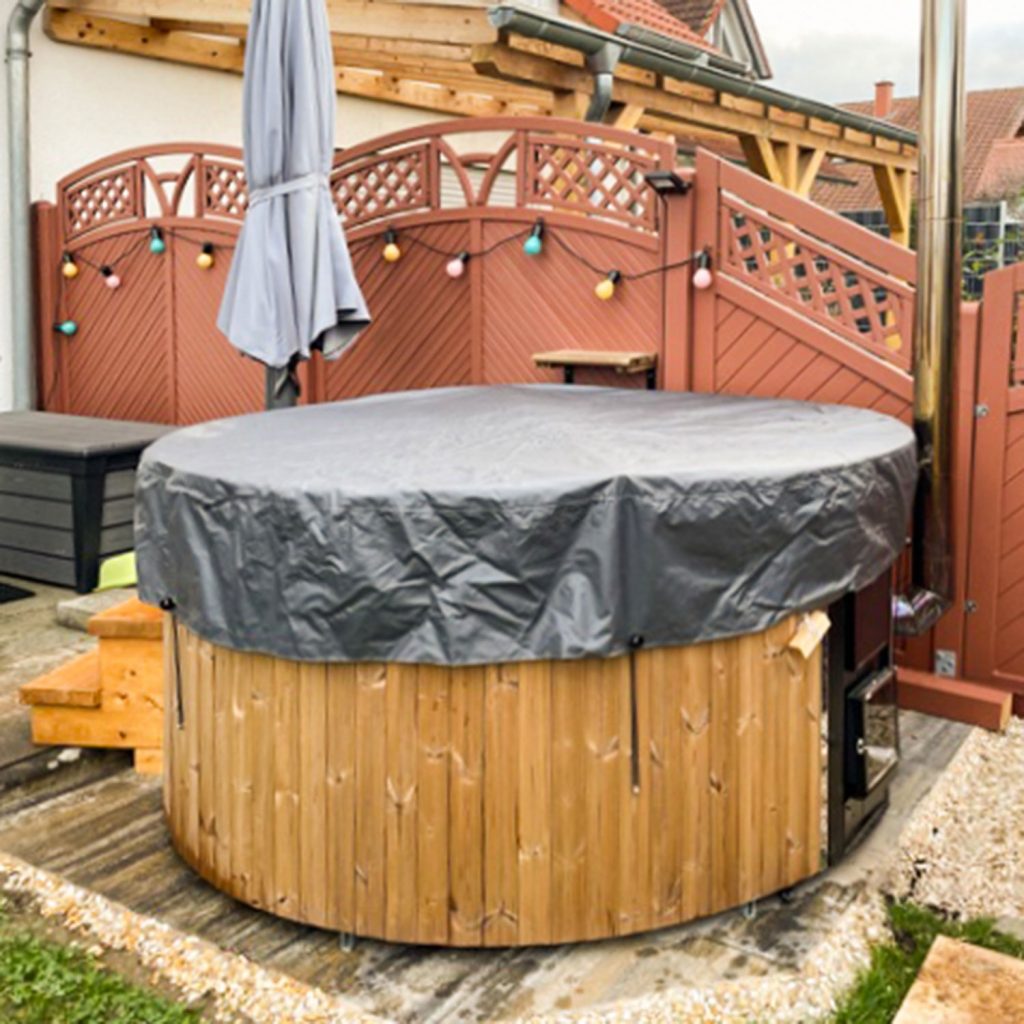 Maßangefertigte Abdeckung für Pool oder Jacuzzi - Planen & Sitzpolster